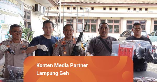 Polres Lampung Tengah Amankan 4 Senjata Api Ilegal Milik Anggota DPRD | kumparan.com